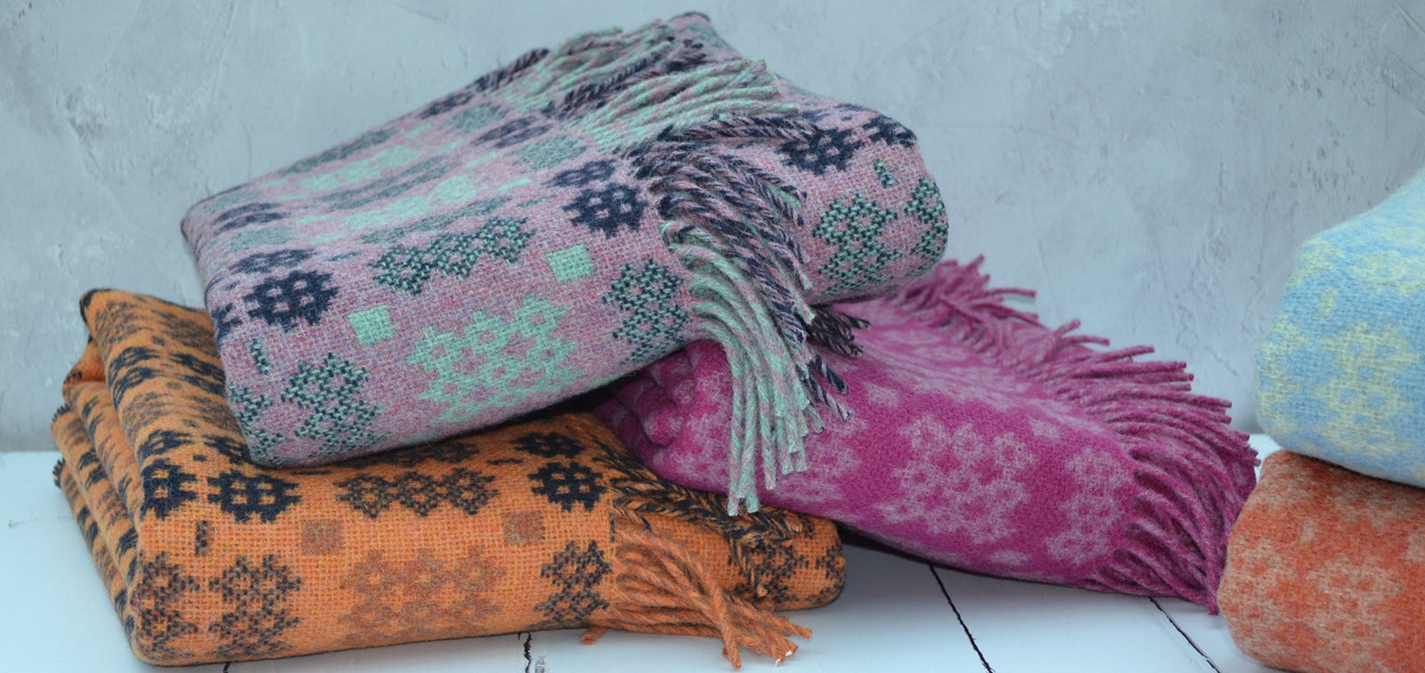 Welsh blankets: Candles: Hand Dyed Yarn: Welsh Gifts: Soapery